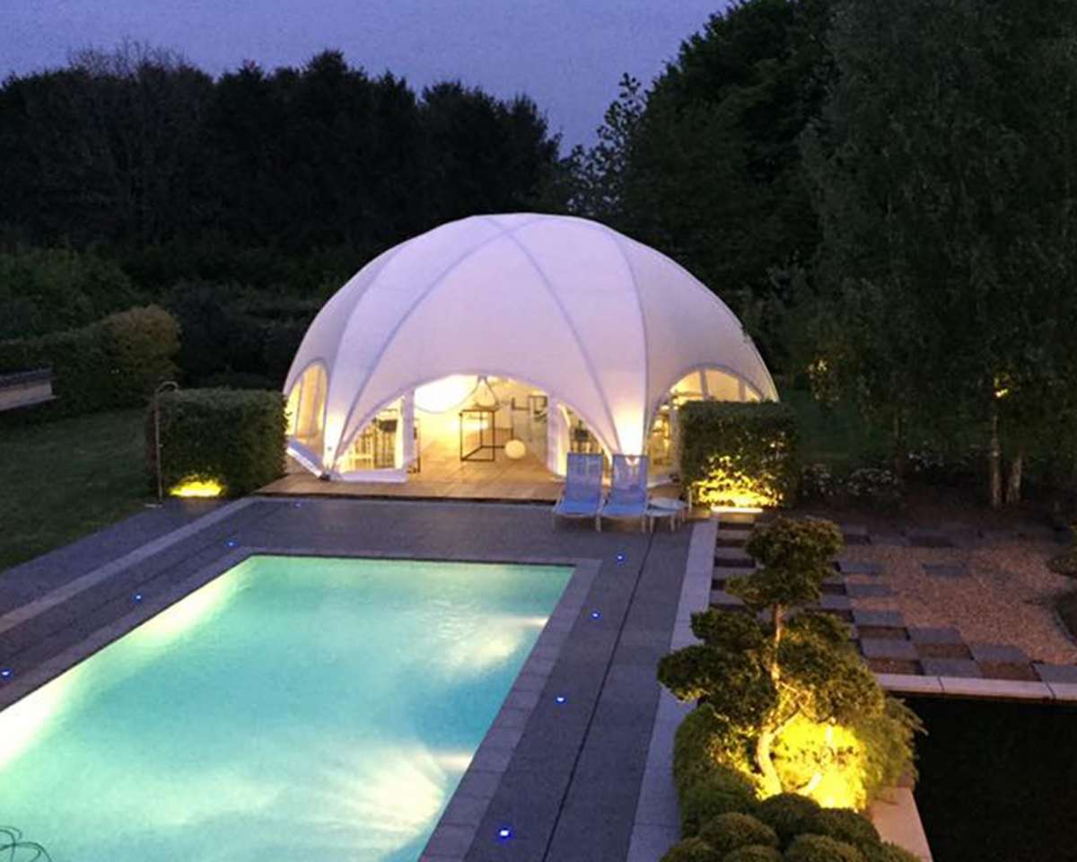 Crossover M Creative Structures Zelt 38 m² | BOWI Gartenmöbel + Spielplatz